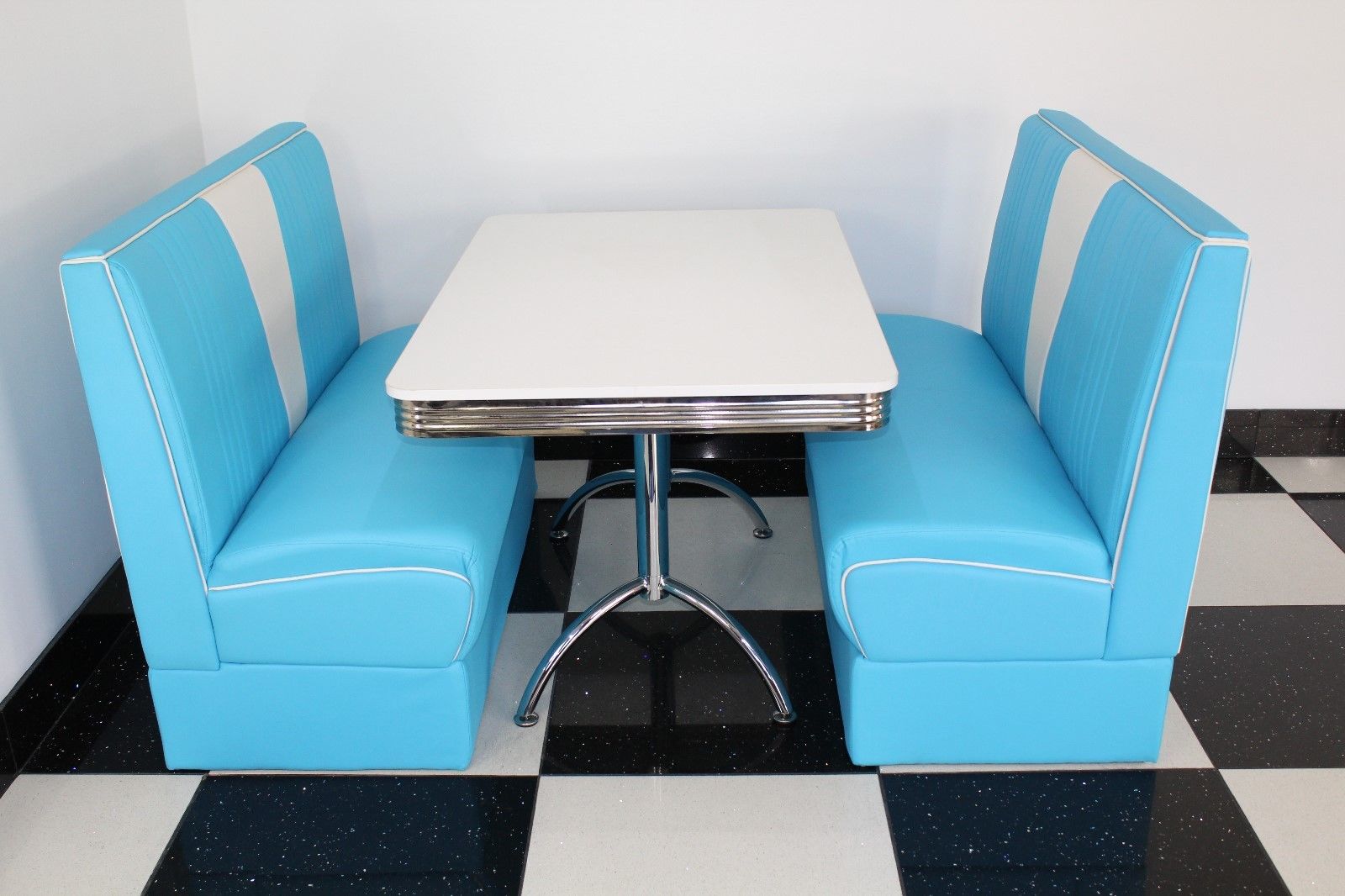 Budget Blue Nashville Booth Diner Set – Just Americana